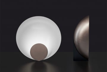 Marta Perlaがデザインを手がけた 照明ブランド Oluceのテーブルランプ「Siro」 | AXIS Web | デザインの視点で ...