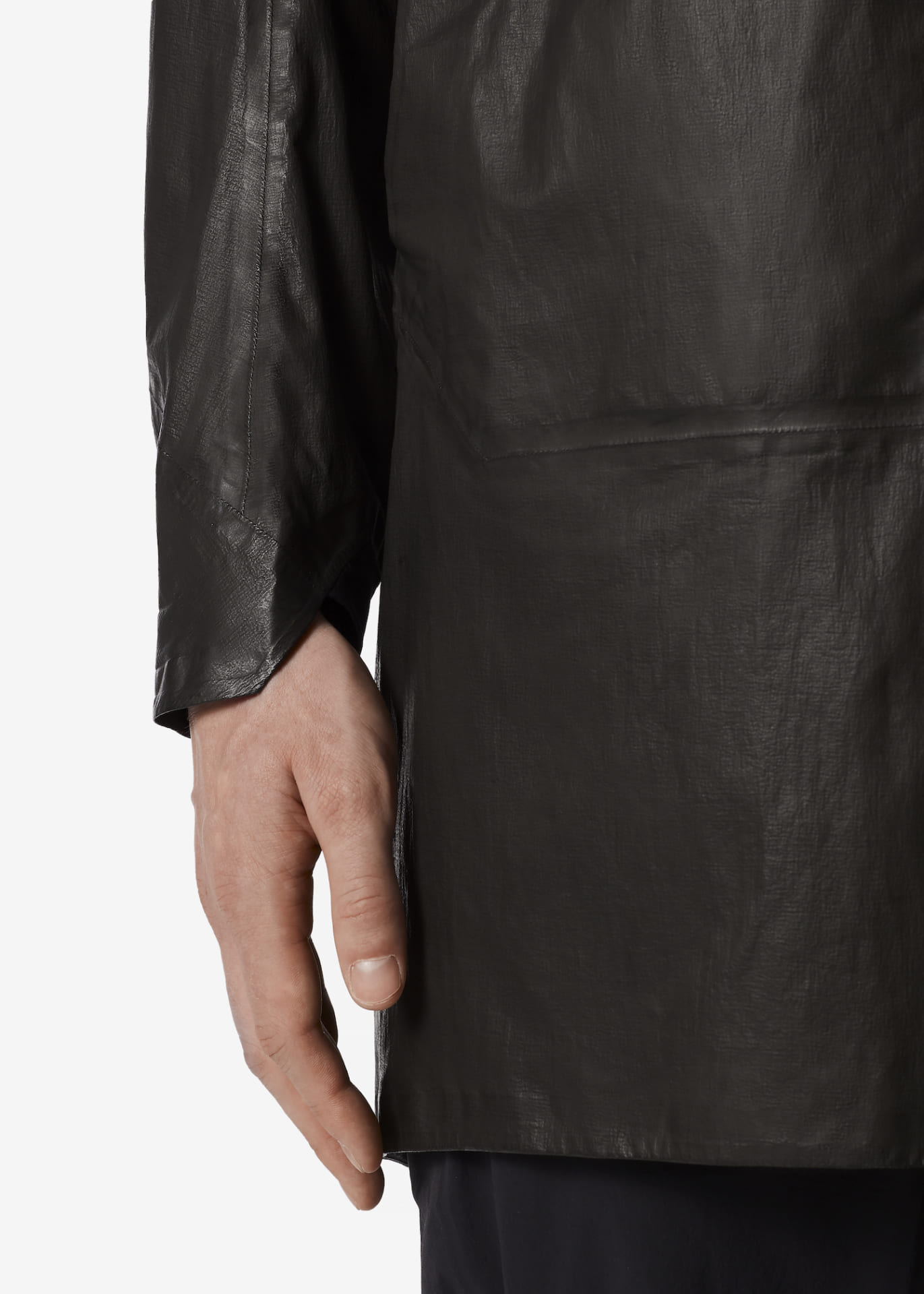 VEILANCEのデザインディレクターが語る 究極のアウトドアウェアから生まれた究極のアーバンウェアとは？ | AXIS Web | デザイン ...