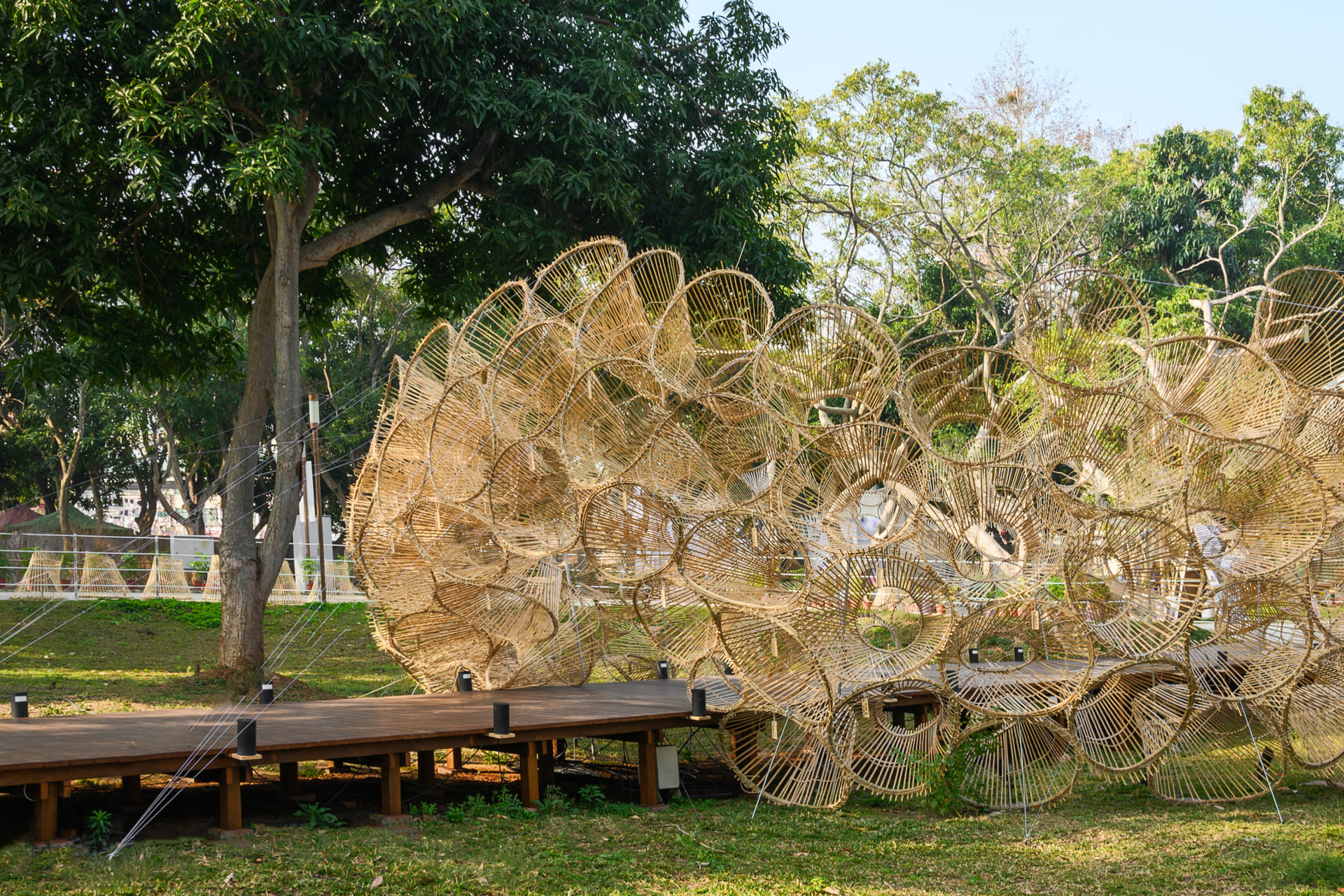 Cheng Tsung FENGの新作「Fish Trap House IV Houli」 失われつつある台湾伝統の漁具をランタンに ...