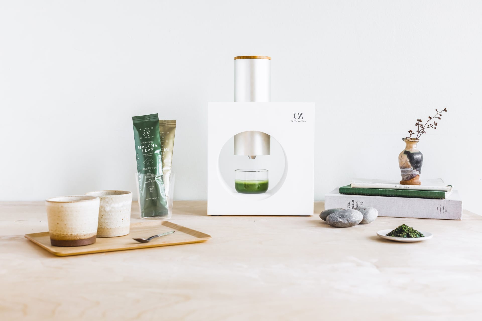 碾きたて抹茶の美味しさを自宅で楽しめる 「Cuzen Matcha」が日本に登場 | AXIS Web | デザインの視点で、人間の可能性や ...