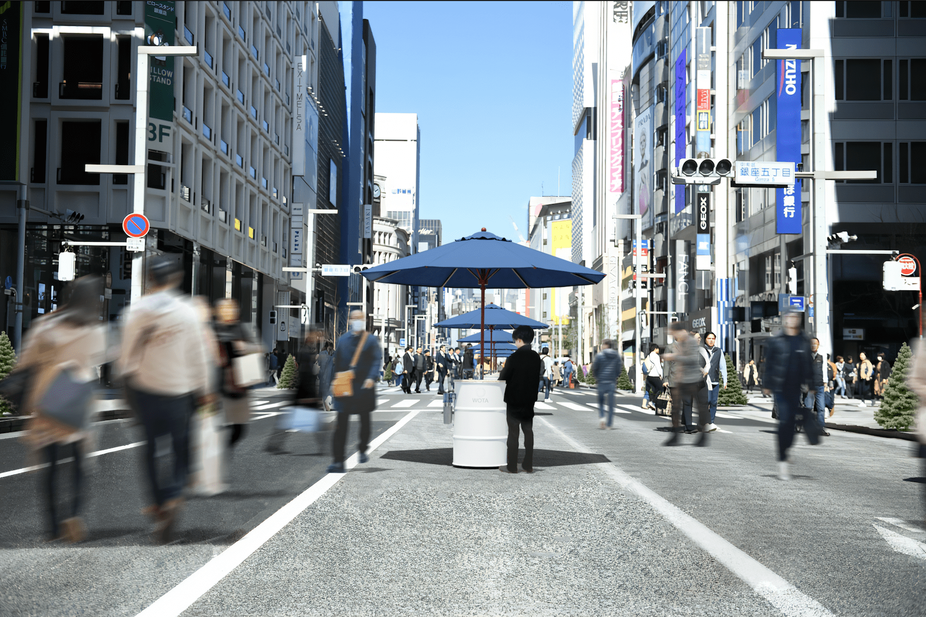 WOTA、銀座に公衆手洗い場を提供 水循環型ポータブル手洗い機「WOSH」を20箇所に設置 | AXIS Web | デザインの視点で、人間の可能性や創造性を伝えるメディア