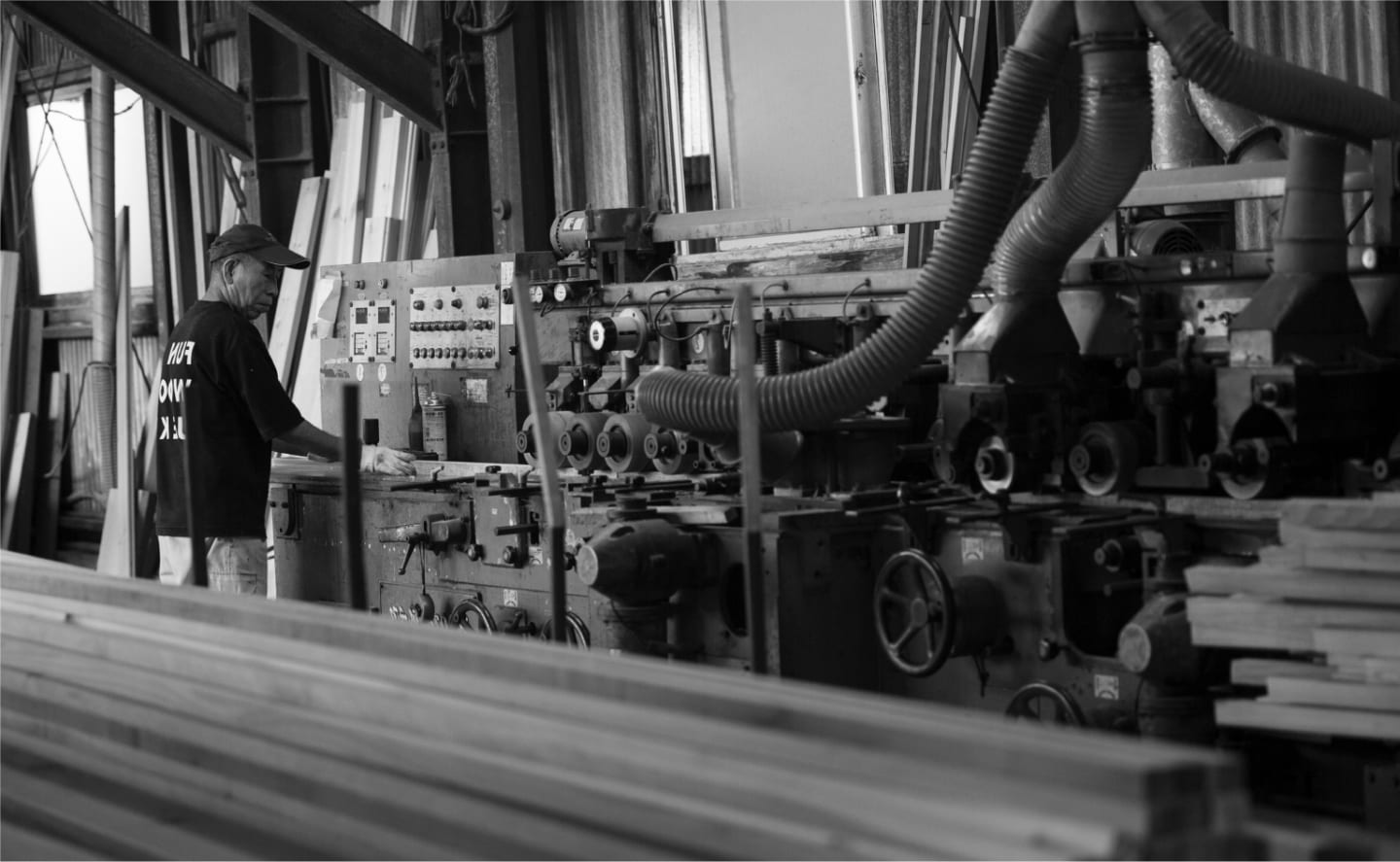 IKASAS DESIGNがデザイン・ディレクションを担当 大分県産の日田杉を活用した収納家具シリーズ | AXIS Web | デザインの視点で、人間の可能性や創造性を伝えるメディア