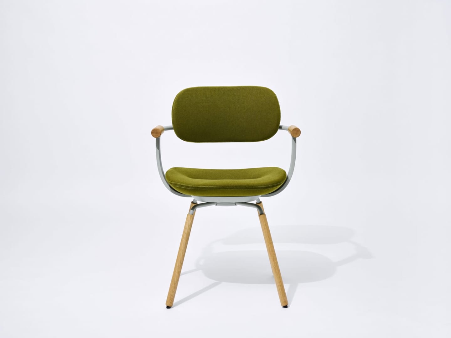 柴田文江がデザインしたイトーキの ワークチェア「vertebra03」 | AXIS Web | デザインの視点で、人間の可能性や創造性を伝えるメディア