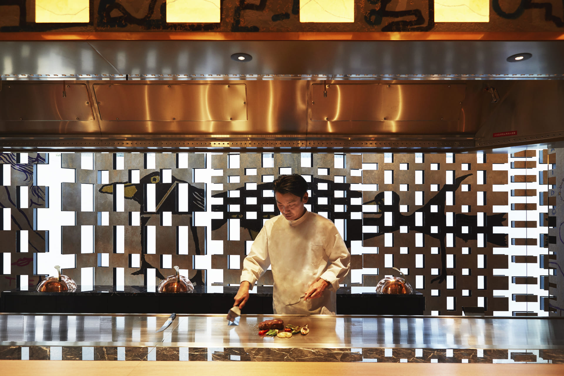 大人の遊び心があふれる W Osaka 館内のバーとレストランがオープン | AXIS Web | デザインの視点で、人間の可能性や創造性を ...