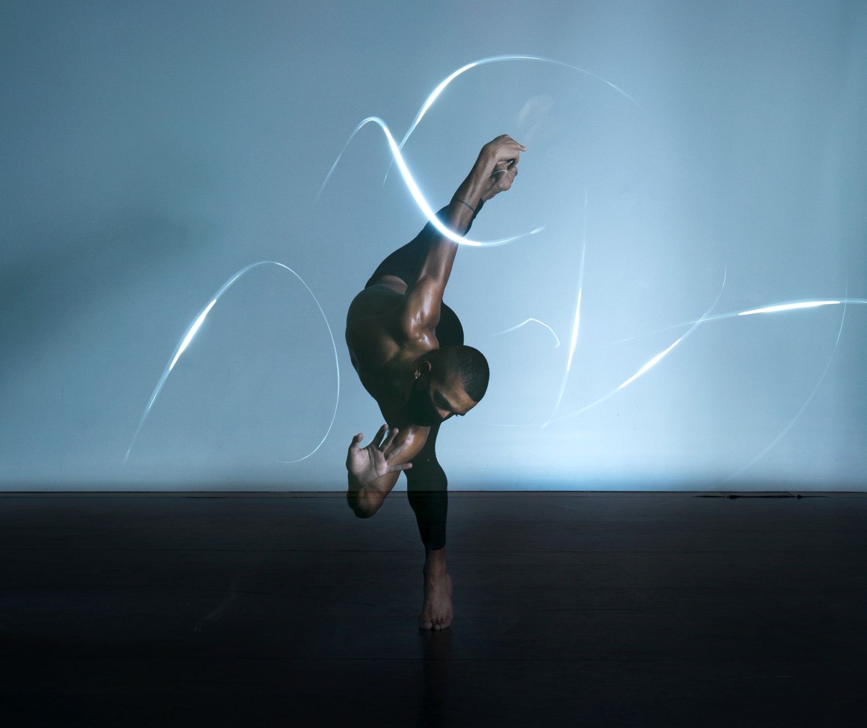 アート施設「superblue」とBMWが パフォーマンスアート「No One is an Island」展開 | AXIS Web ...