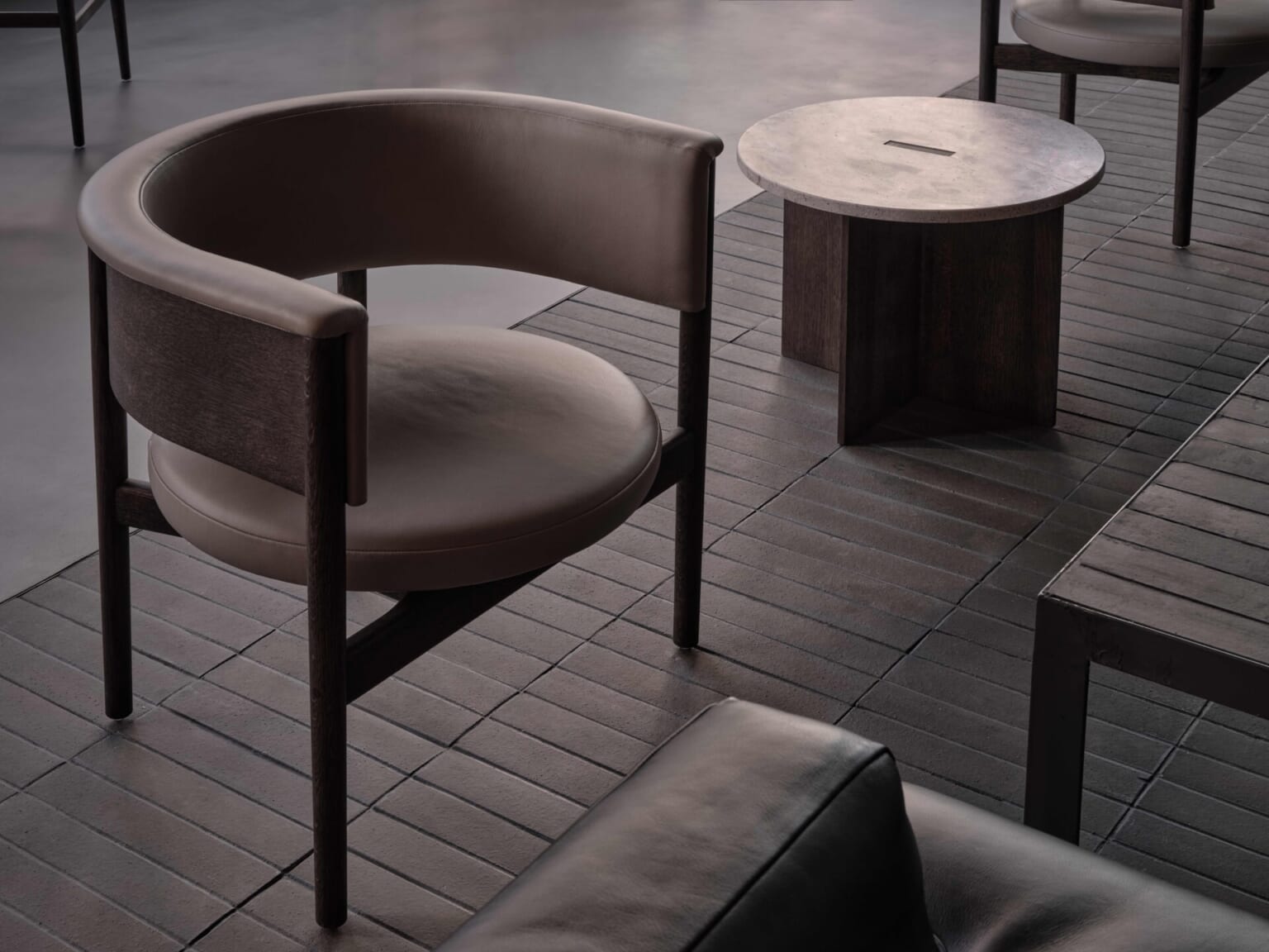 芦沢啓治によるKarimoku Case Studyの新プロジェクト 「Blue Bottle Coffee Jing’an Kerry Centre Cafe」 | AXIS Web ...