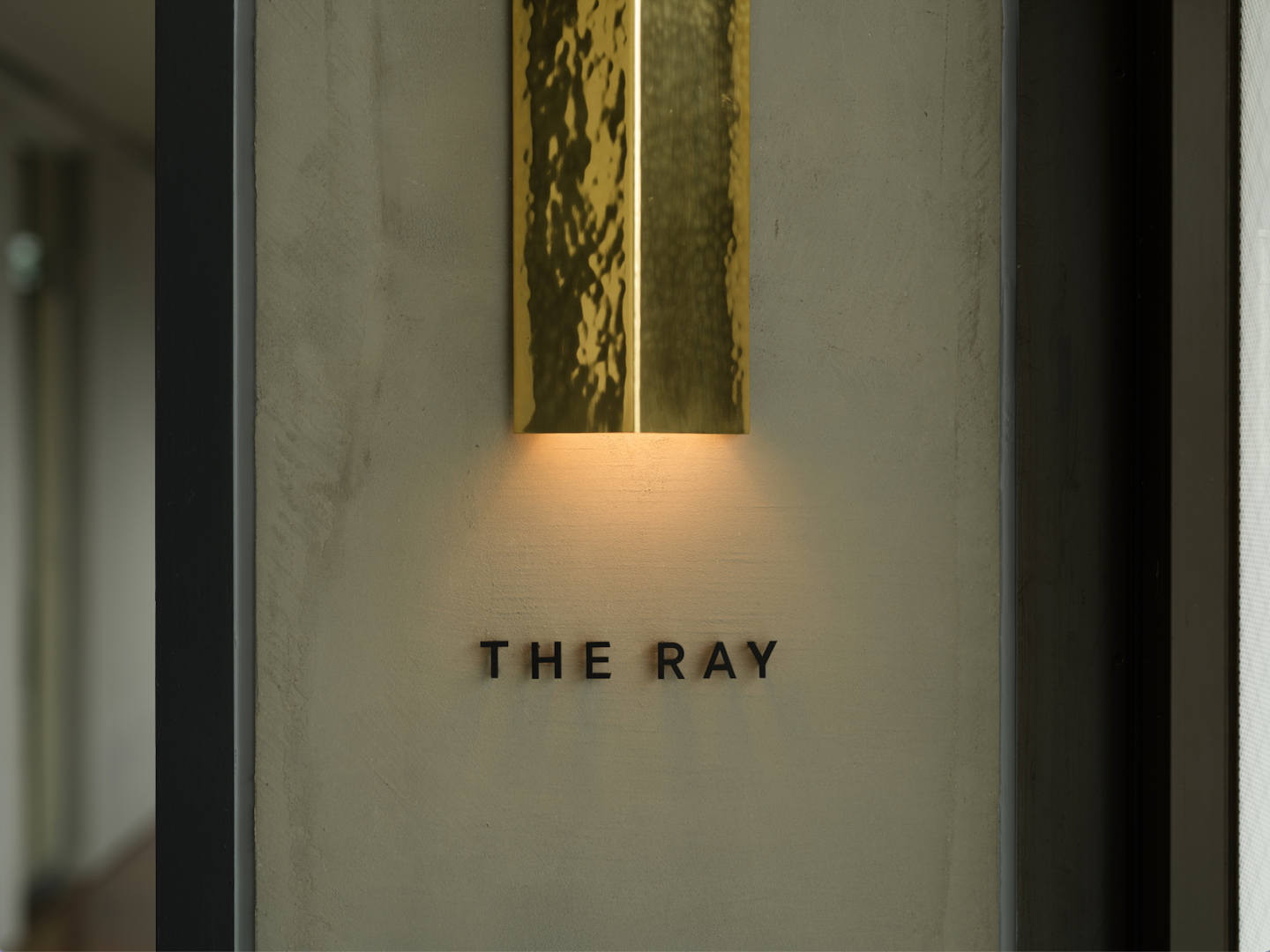 光をテーマに grafが空間をデザインをした 大阪・リーガロイヤルホテルのレストラン「THE RAY」 | AXIS Web | デザインの ...