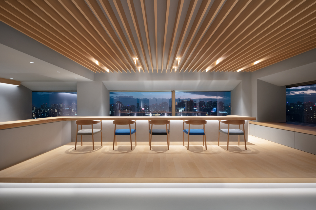 Oniki Design Studioがデザインを手がけた アサヒグループ本社のラウンジスペース「Asahi Terrace」 | AXIS Web | デザインの視点で、人間の可能性や創造性 ...