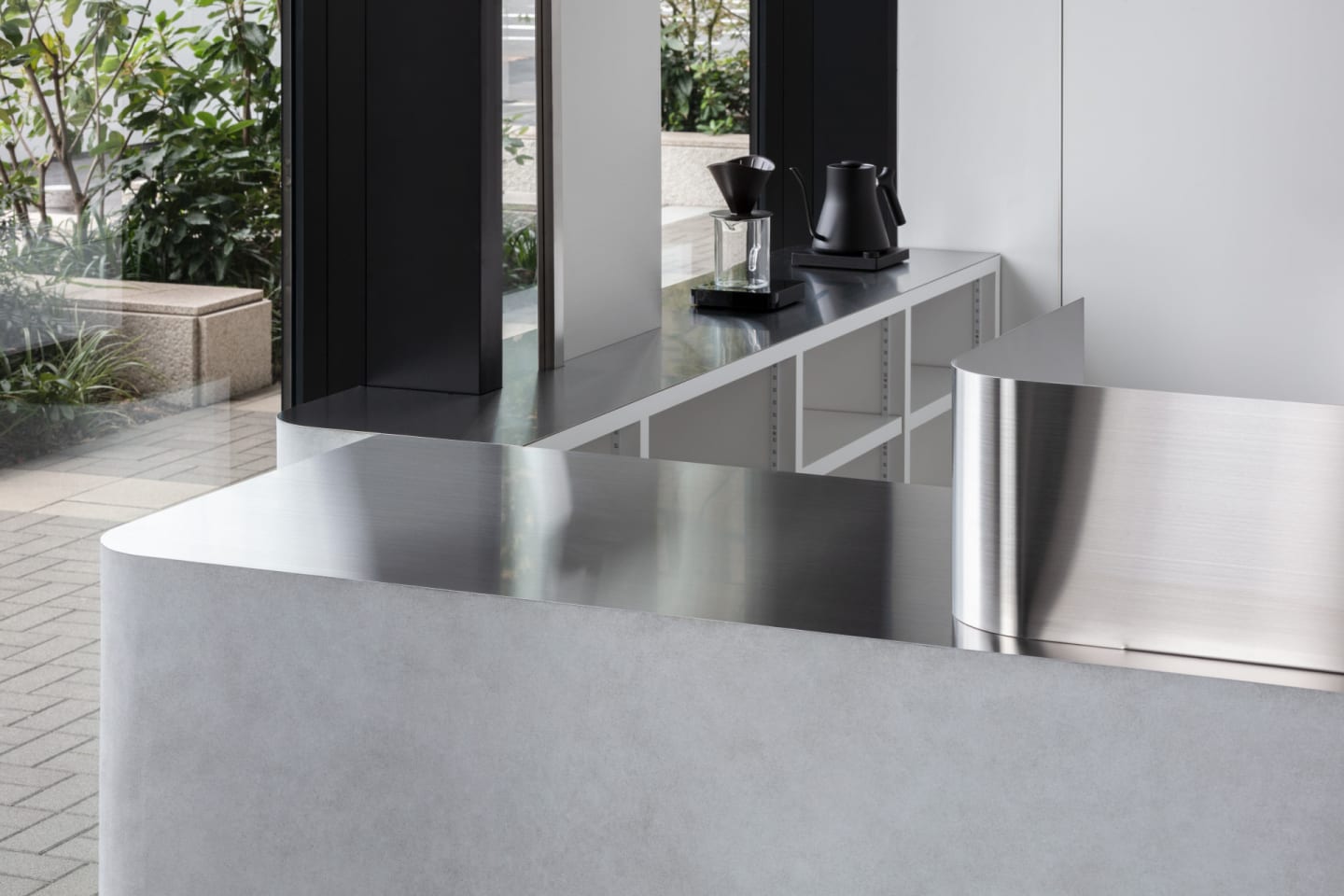 デザインオフィス イドがブランディングを手がけた「CHOOZE COFFEE」日本橋店 | AXIS Web | デザインの視点で、人間の可能性や創造性を伝えるメディア