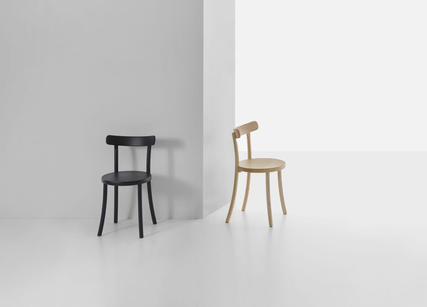 ジャスパー・モリソンがデザインを手がけた 「Zampa」シリーズにアームチェアが登場 | AXIS Web | デザインの視点で、人間の可能性や創造性を伝えるメディア