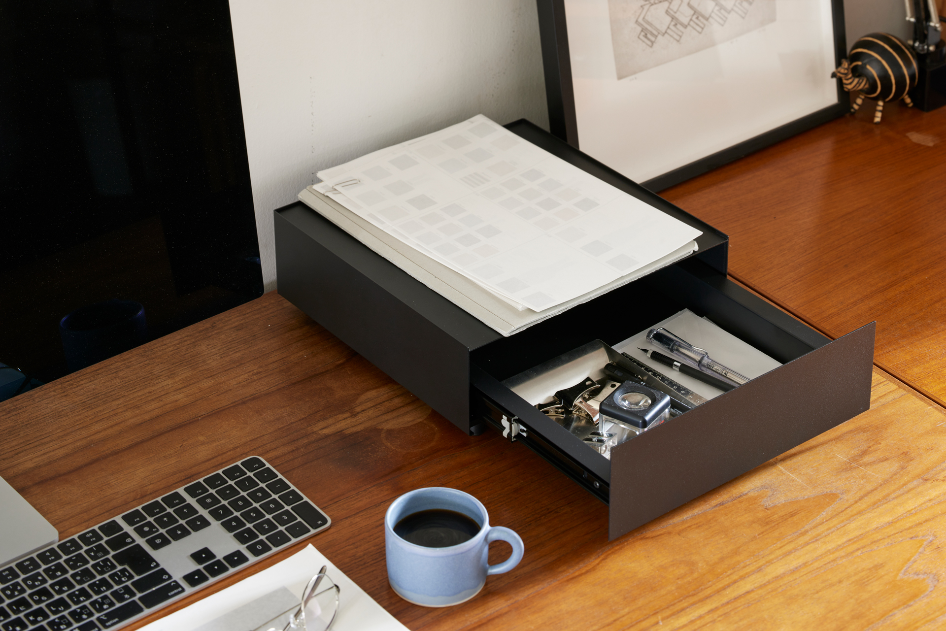 クリエイティブユニット TENTがデザインした 積み重ね自由自在の収納家具「KaKuKo」 | AXIS Web | デザインの視点で、人間の可能性や創造性を伝えるメディア