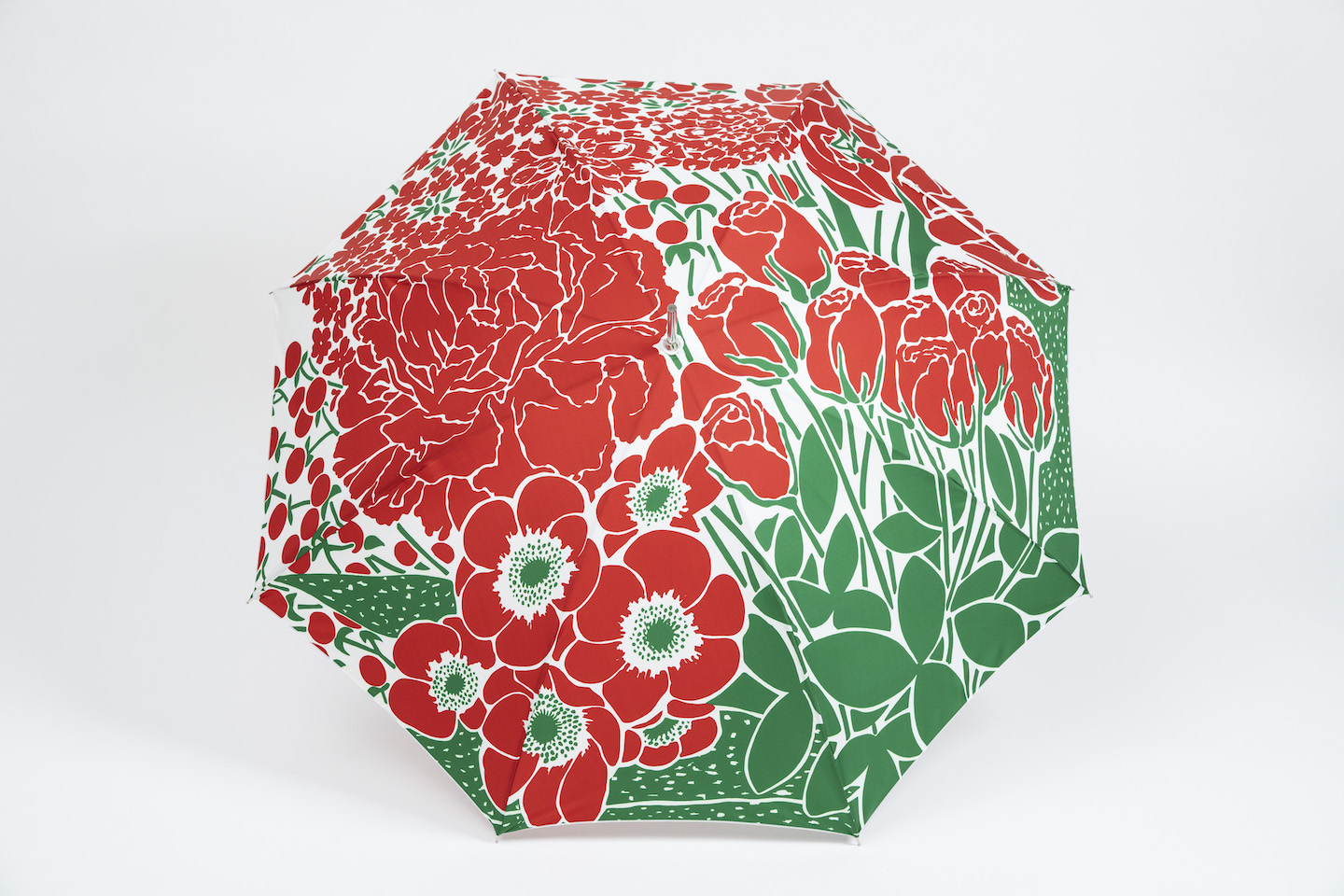 誰も見たことのない、新しいものをつくりたい。テキスタイルデザイナーの氷室友里 | AXIS Web | デザインの視点で、人間の可能性や創造性を伝えるメディア