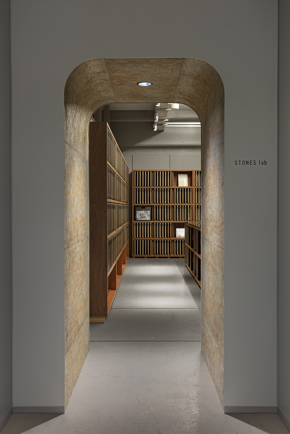 世界中の石を取り揃えたライブラリースペース 「STONES lab」が新宿にオープン | AXIS Web | デザインの視点で、人間の可能性 ...