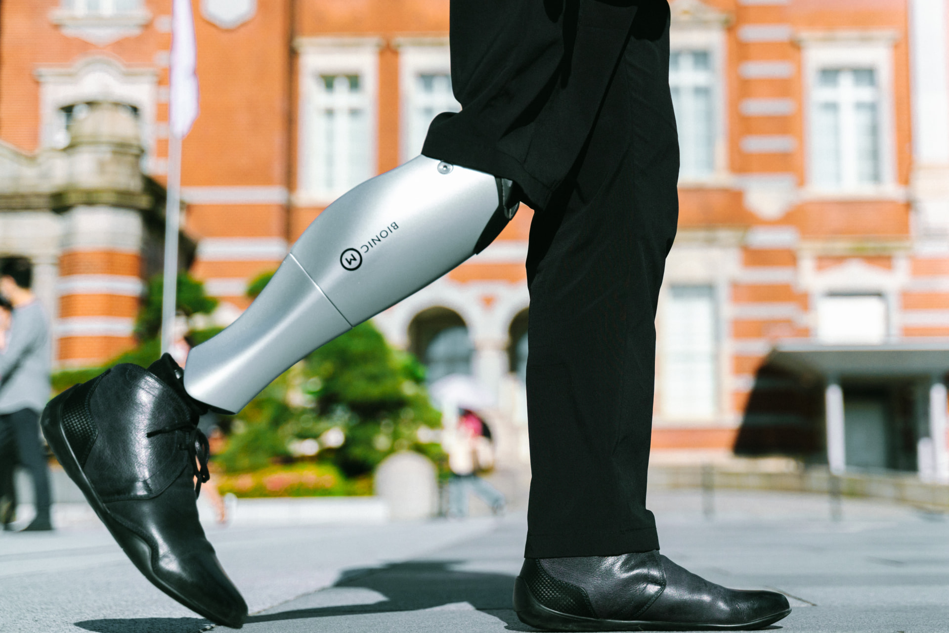 東大発のスタートアップ BionicMが開発した パワード義足「Bio Leg®」がCES 2025で最高賞を受賞 | AXIS Web ...