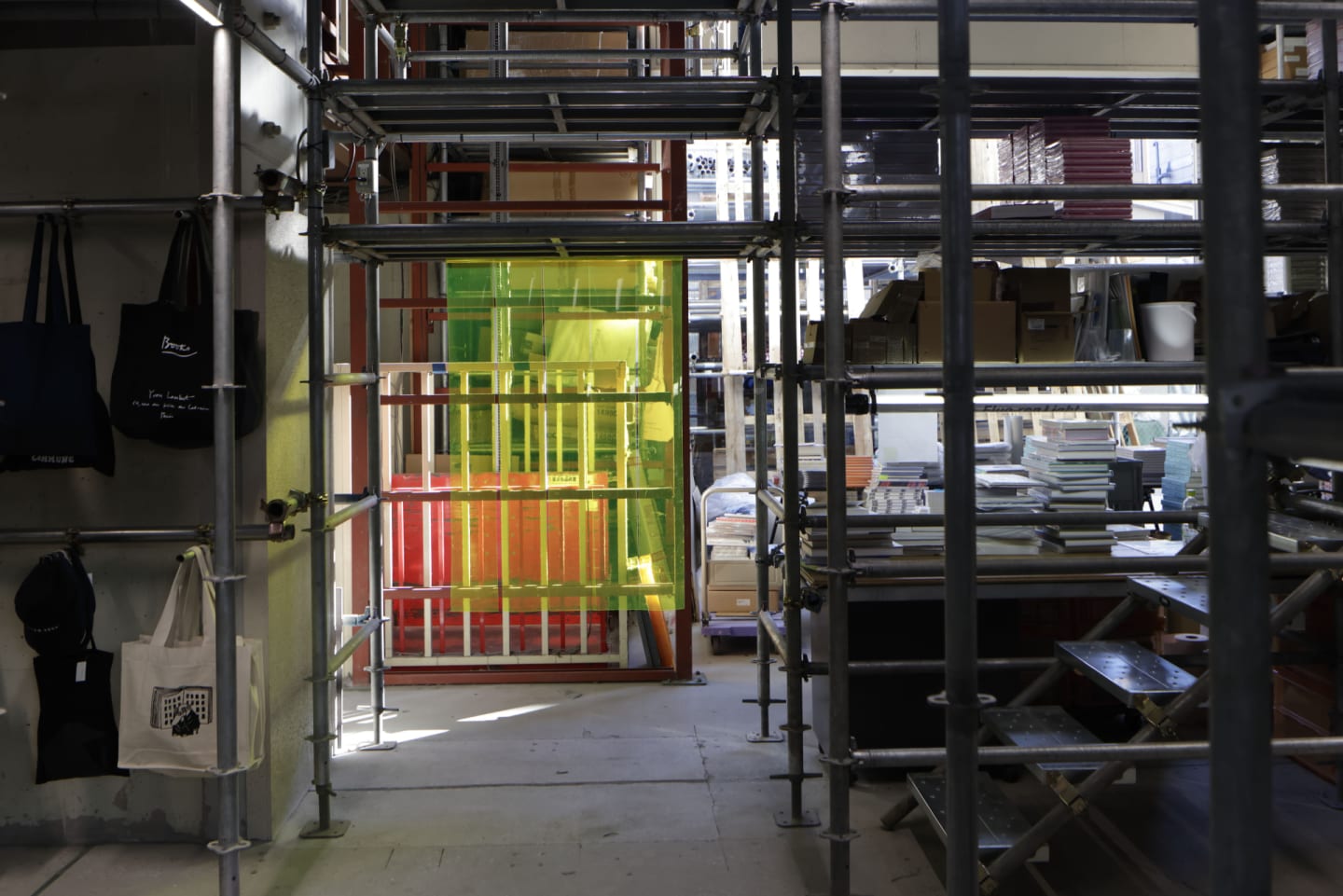 SKWATによる、高架下の芸術文化センター 「SKAC」が東京・亀有にオープン | AXIS Web | デザインの視点で、人間の可能性や創造性を伝えるメディア