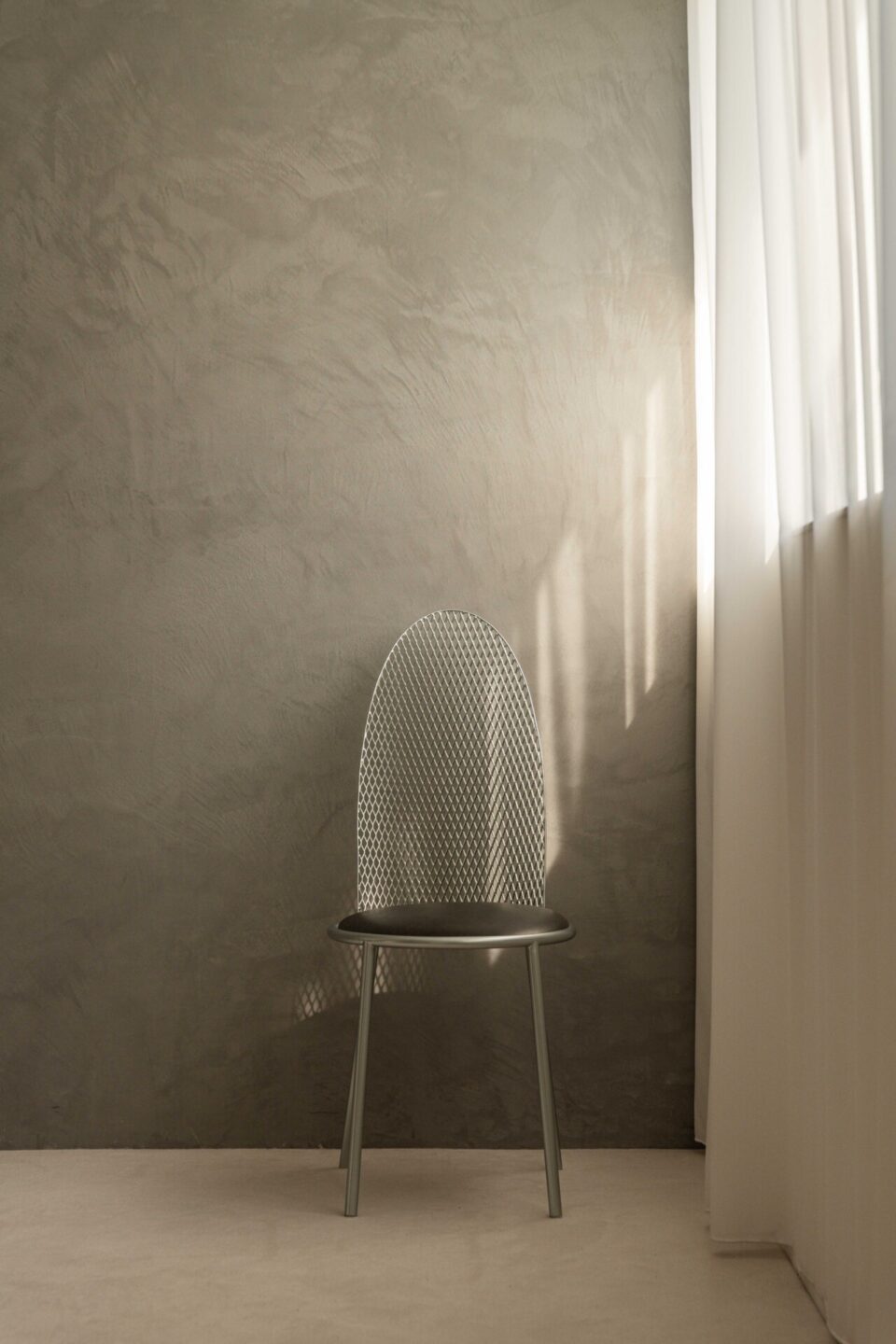 IXCが創設50周年を機にリブランディング 倉俣史朗の「HAL」シリーズを復刻 | AXIS Web | デザインの視点で、人間の可能性や創造性を伝えるメディア